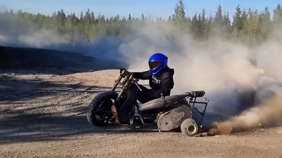 Insane DIY bike tears up the dirt!