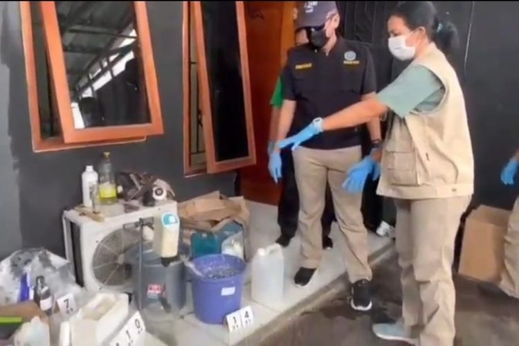 Tiga tersangka kasus tembakau sintetis asal Tangerang terancam 15 tahun ...