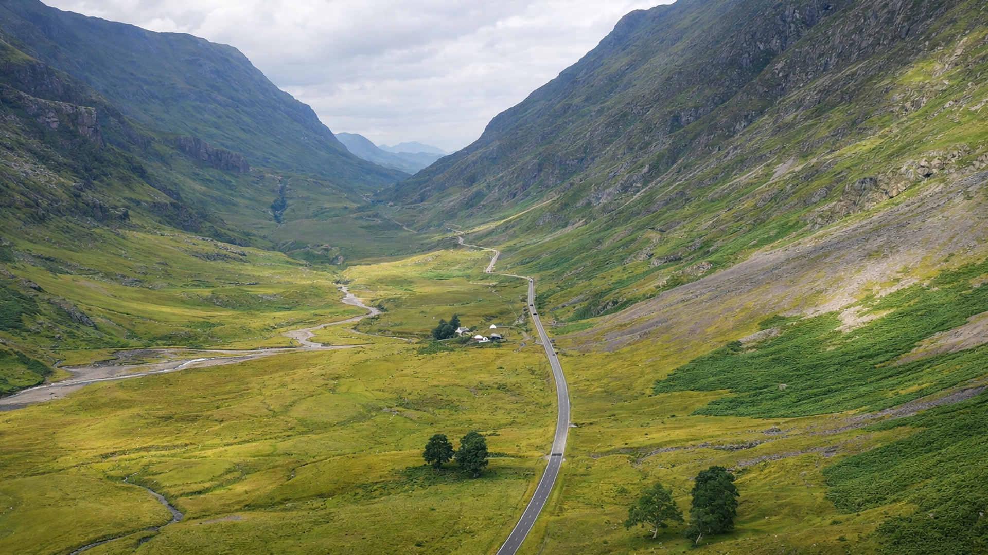 Con đường yên tĩnh xuyên qua Glencoe