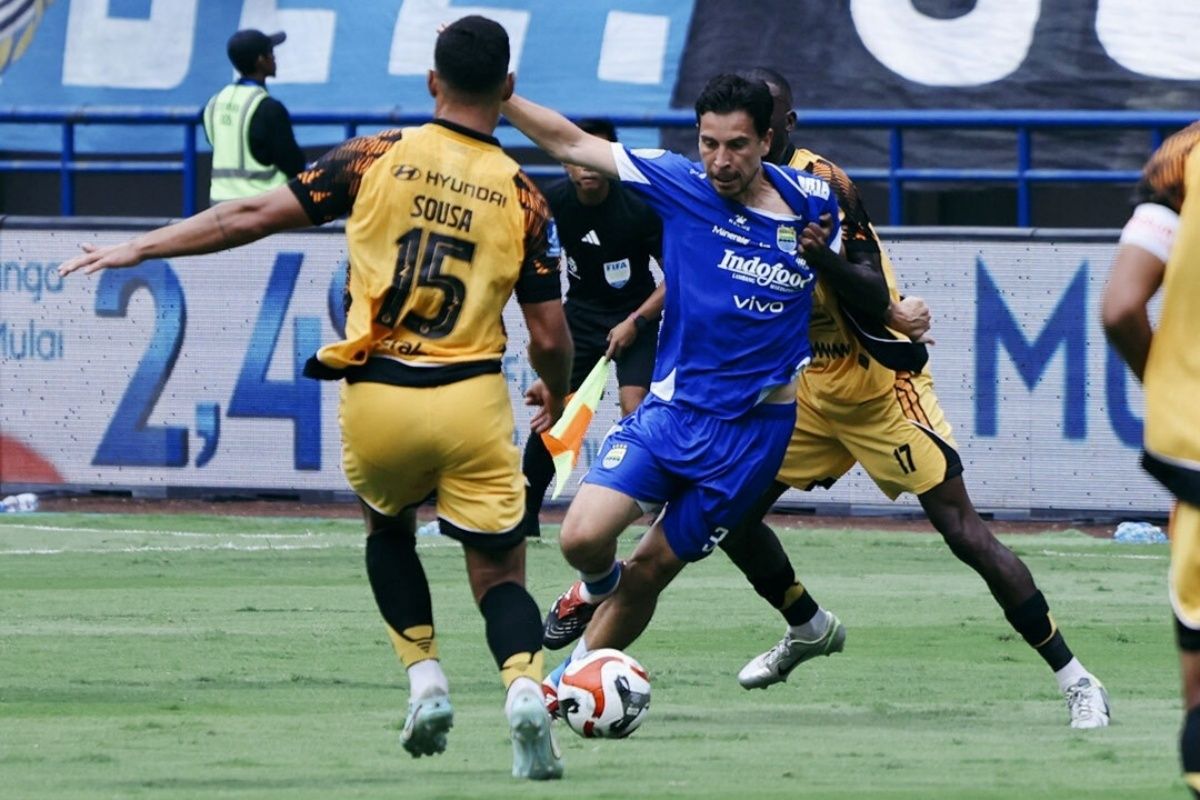 Tumbang di GBLA, Persija Jakarta gagal akhiri 2 rekor kelam lawan ...