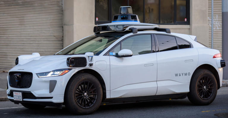 San Francisco blackout leaves 130,000 in the dark as Waymo robotaxis freeze