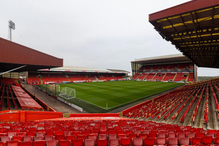 Rangers v Aberdeen update amid Storm Goretti as travel warning issued ...