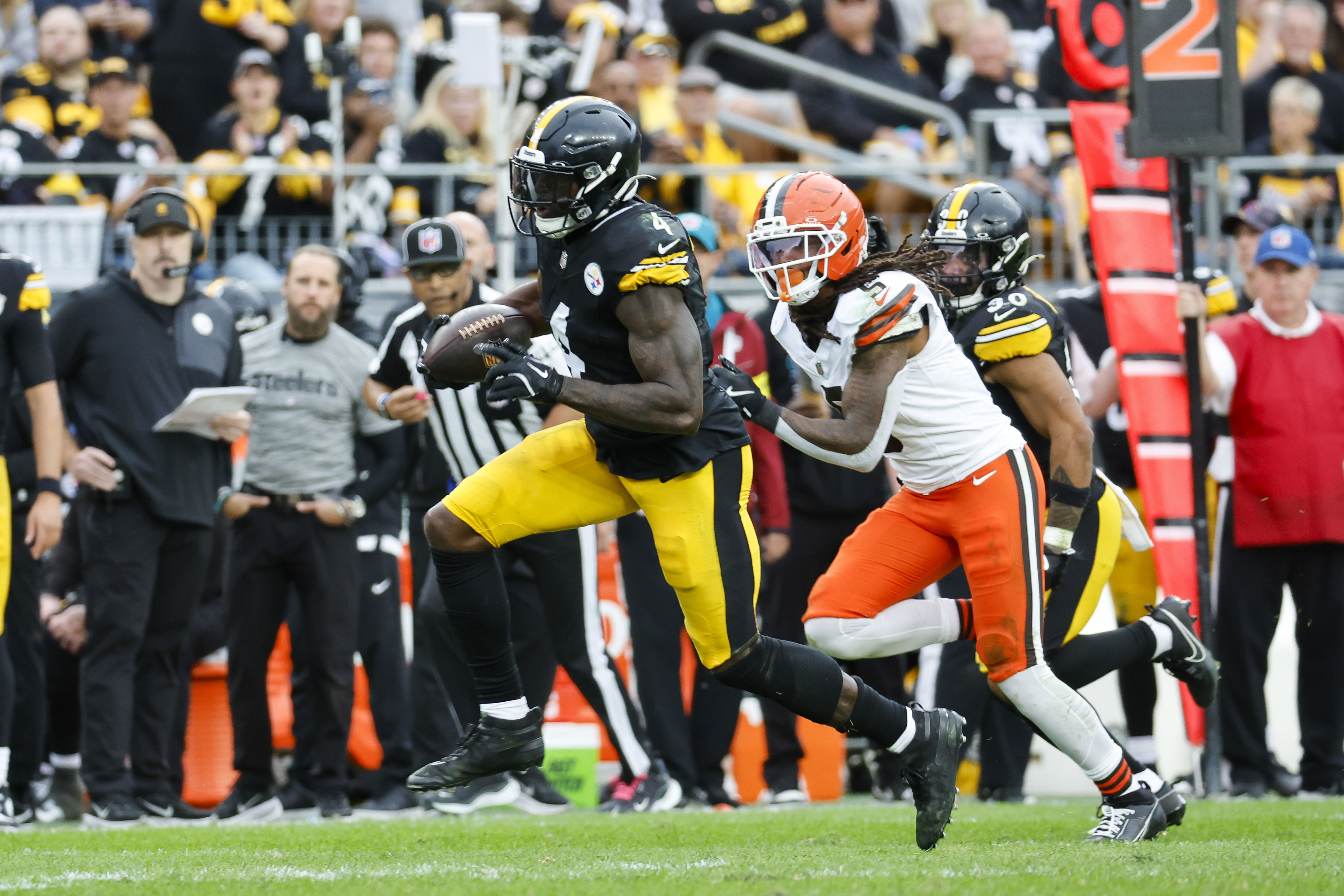 Steelers vs. Browns: Week 17 staff picks