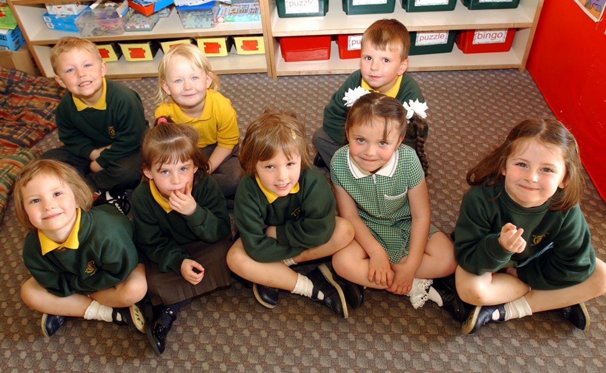 Time flies: 17 class photos of Hartlepool primary school January new ...