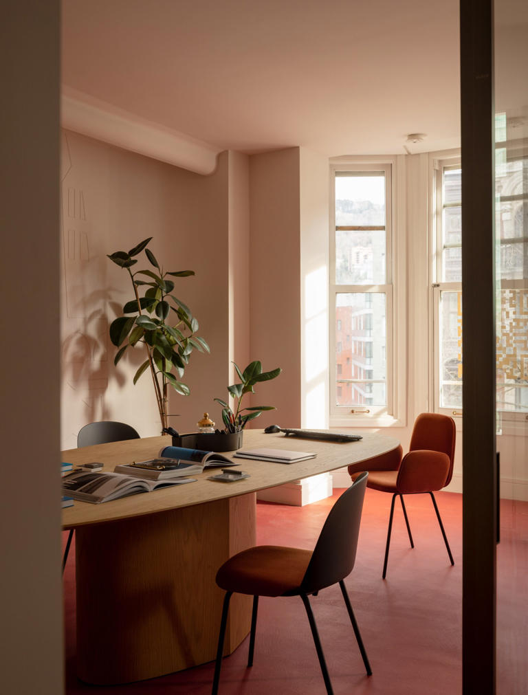 Tabula Studio combines bold red floors and trompe l'oeil details in ...