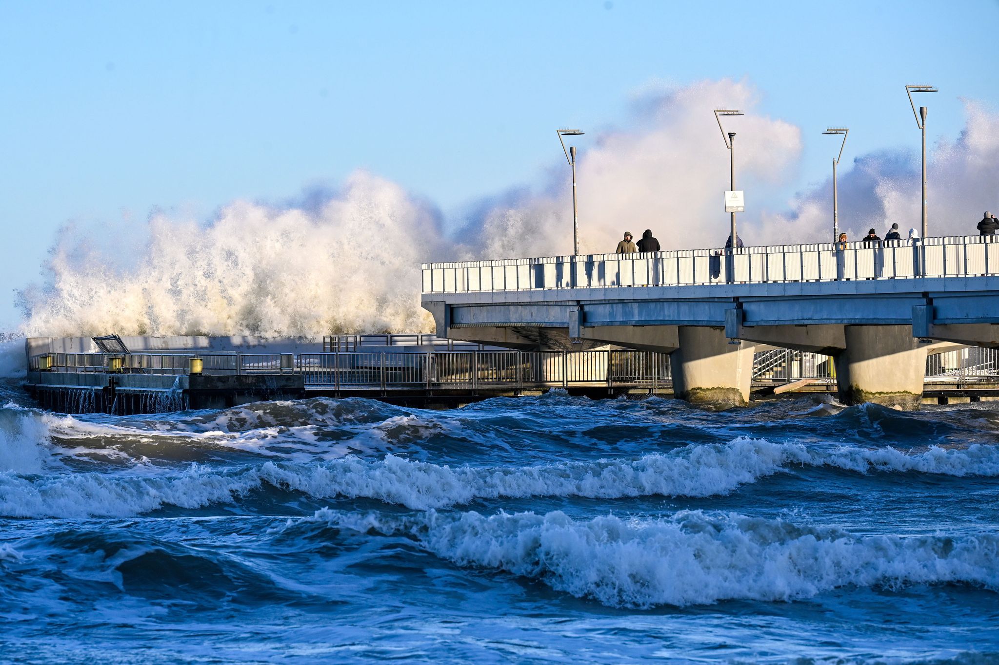 Windstürme und Hochwasser bedrohen Polens Ostseeküste
