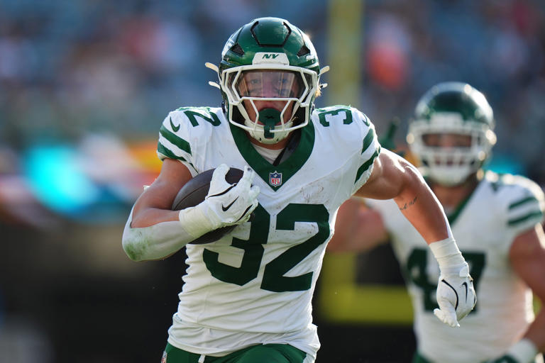 Isaiah Davis start or sit: Week 17 fantasy football advice