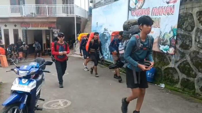 Pendakian ke Gunung Merbabu ditutup kuota penuh sampai akhir tahun