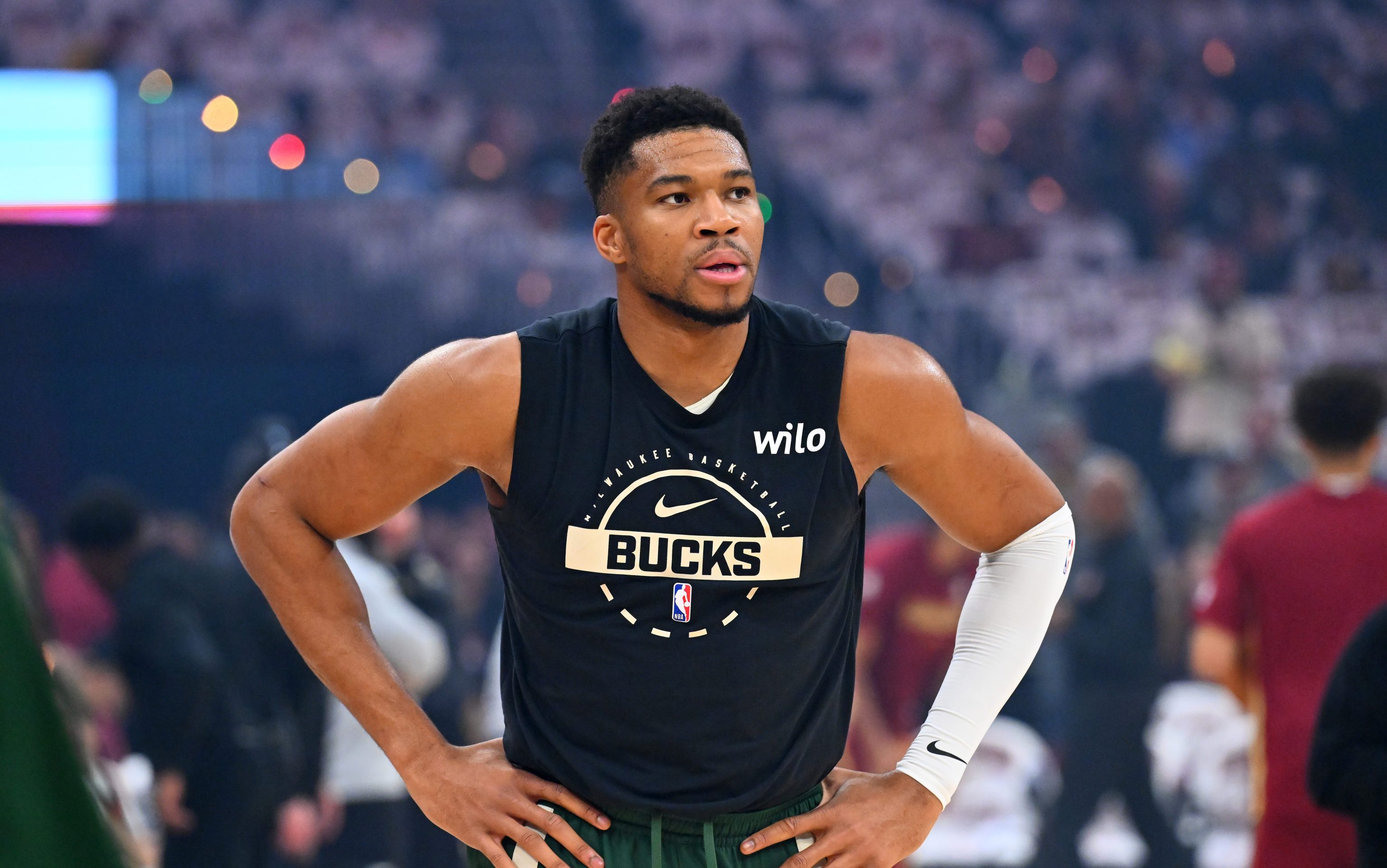Giannis Antetokounmpo snaps at ‘disrespectful’ reporter questioning ...