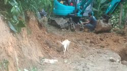 Alat berat tembus Citiis Kabupaten Bandung Barat, jalur tertutup ...