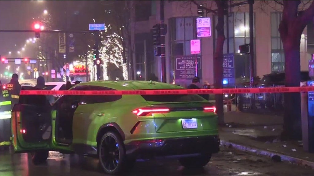1 man killed, 3 wounded in mass shooting in Chicago's River North district