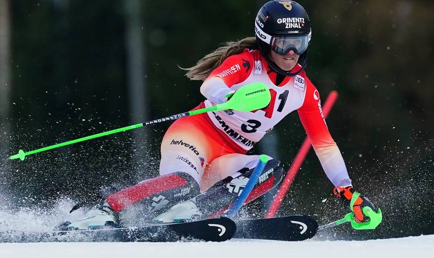 5 Schweizerinnen im 2. Lauf – reicht Camille Rast die knappe Führung ...