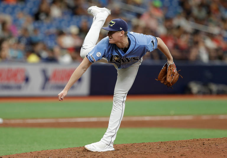 Marlins finalize 1-year deal with reliever Pete Fairbanks