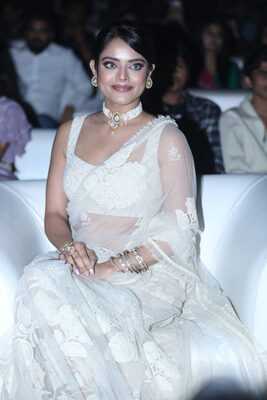 Is Prabhas dating this Raja Saab actress? Fans speculate online