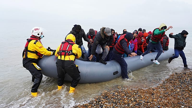 Immigration clandestine : le Royaume-Uni restreint les visas de la RDC
