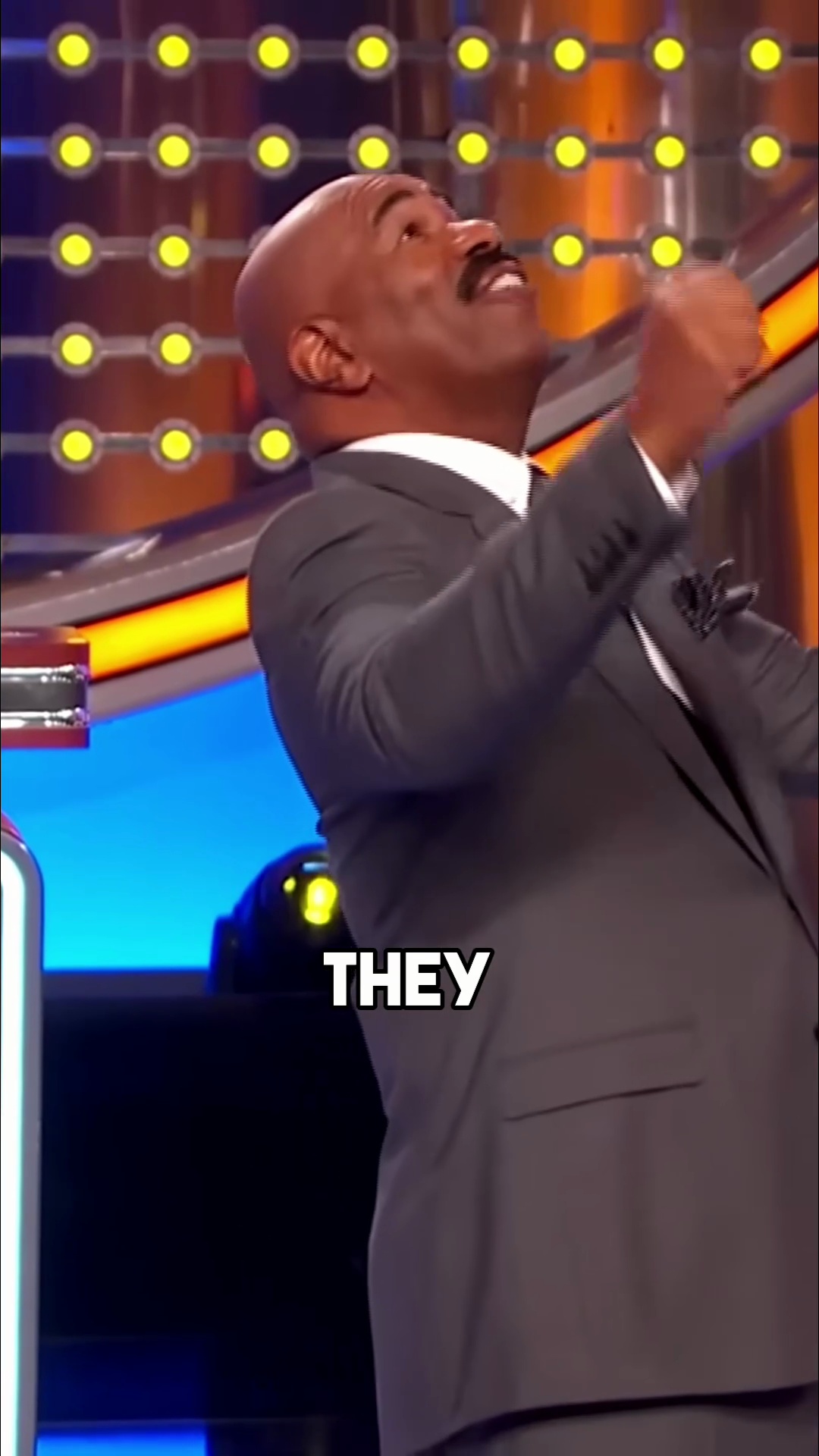 Steve Harvey breaks after this Family Feud exchange