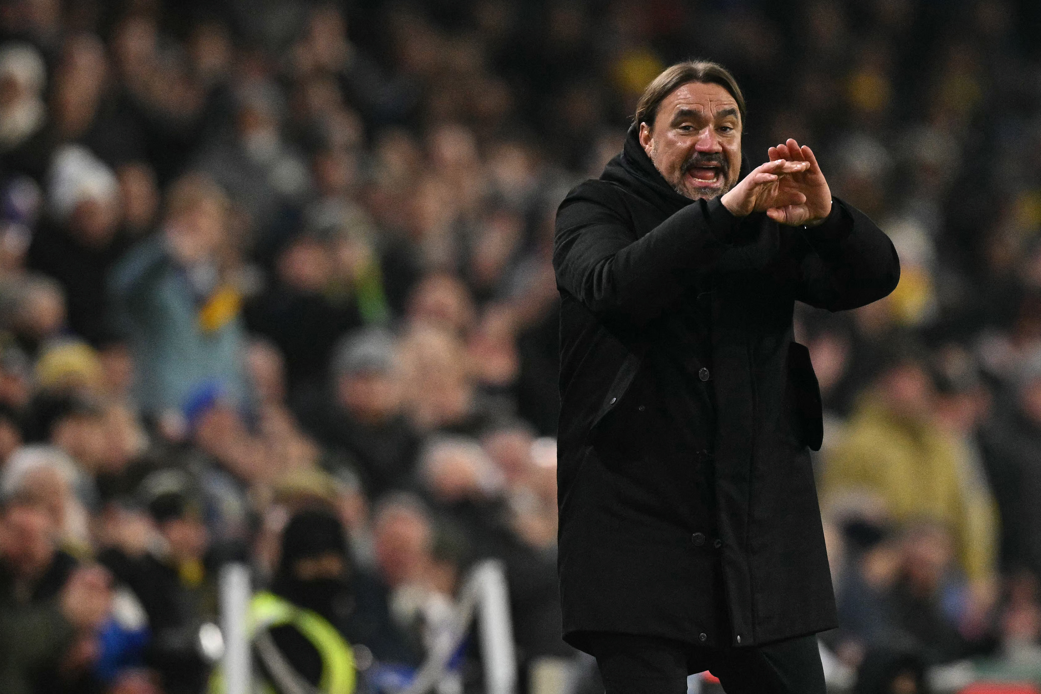 'Laid into us' - Inside Daniel Farke's fiery half-time Leeds United ...