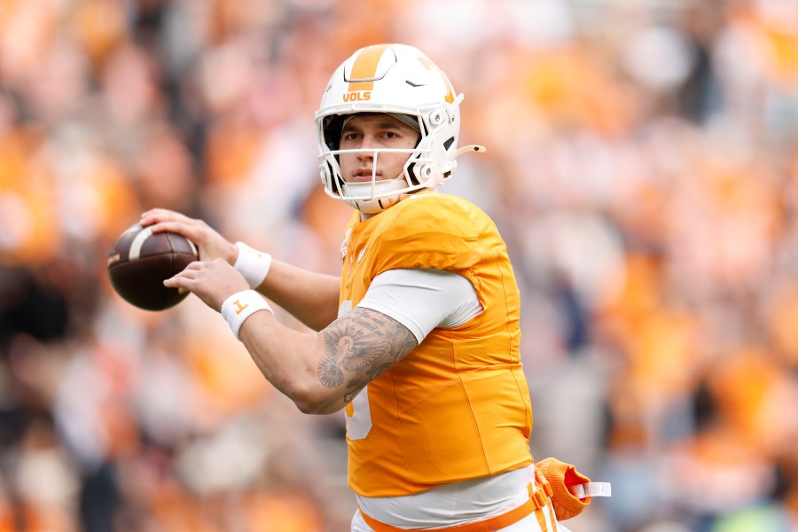 Tennessee, Illinois set to square off in Liberty Mutual Music City Bowl