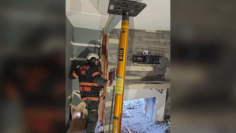 Snow Sunday morning causes several traffic crashes, closing parts of I ...