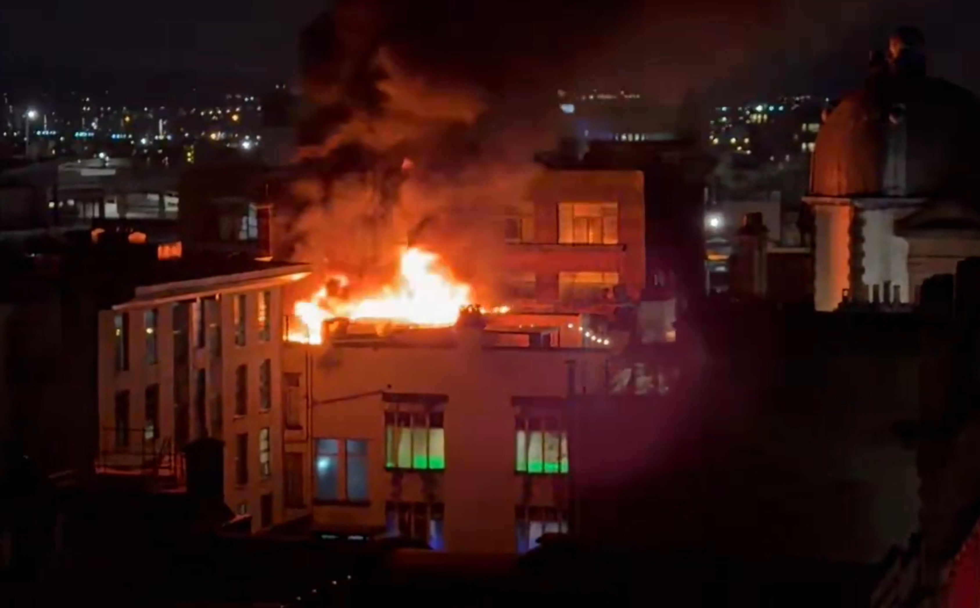 Rooftop hotel blaze extinguished by firefighters
