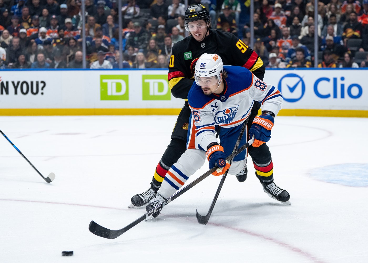 Oilers place forward David Tomasek on waivers for contract termination