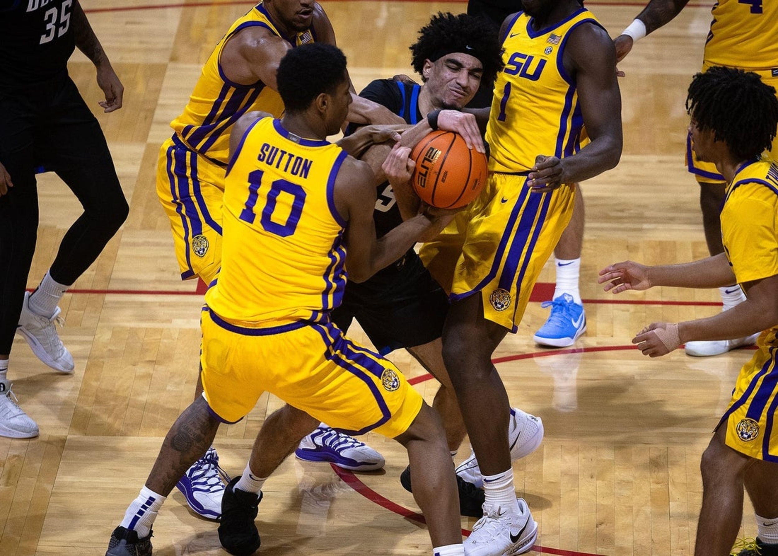 LSU looks to improve defense against Southern Miss before SEC play