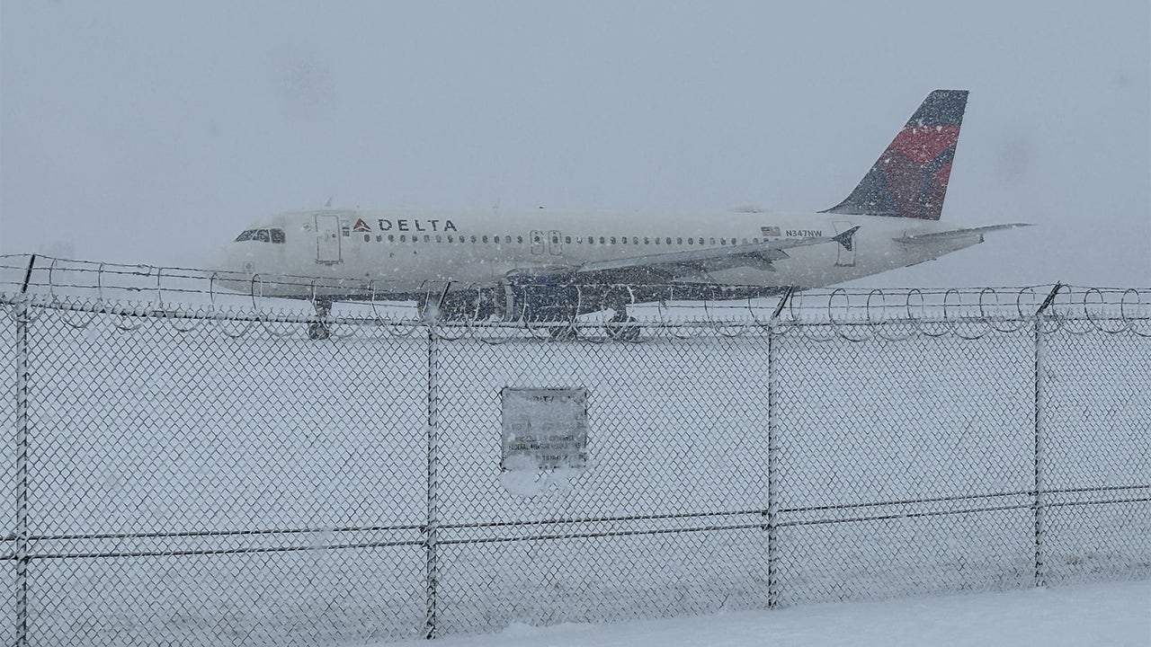 MSP Airport live updates: Flight cancellations, delays, waivers
