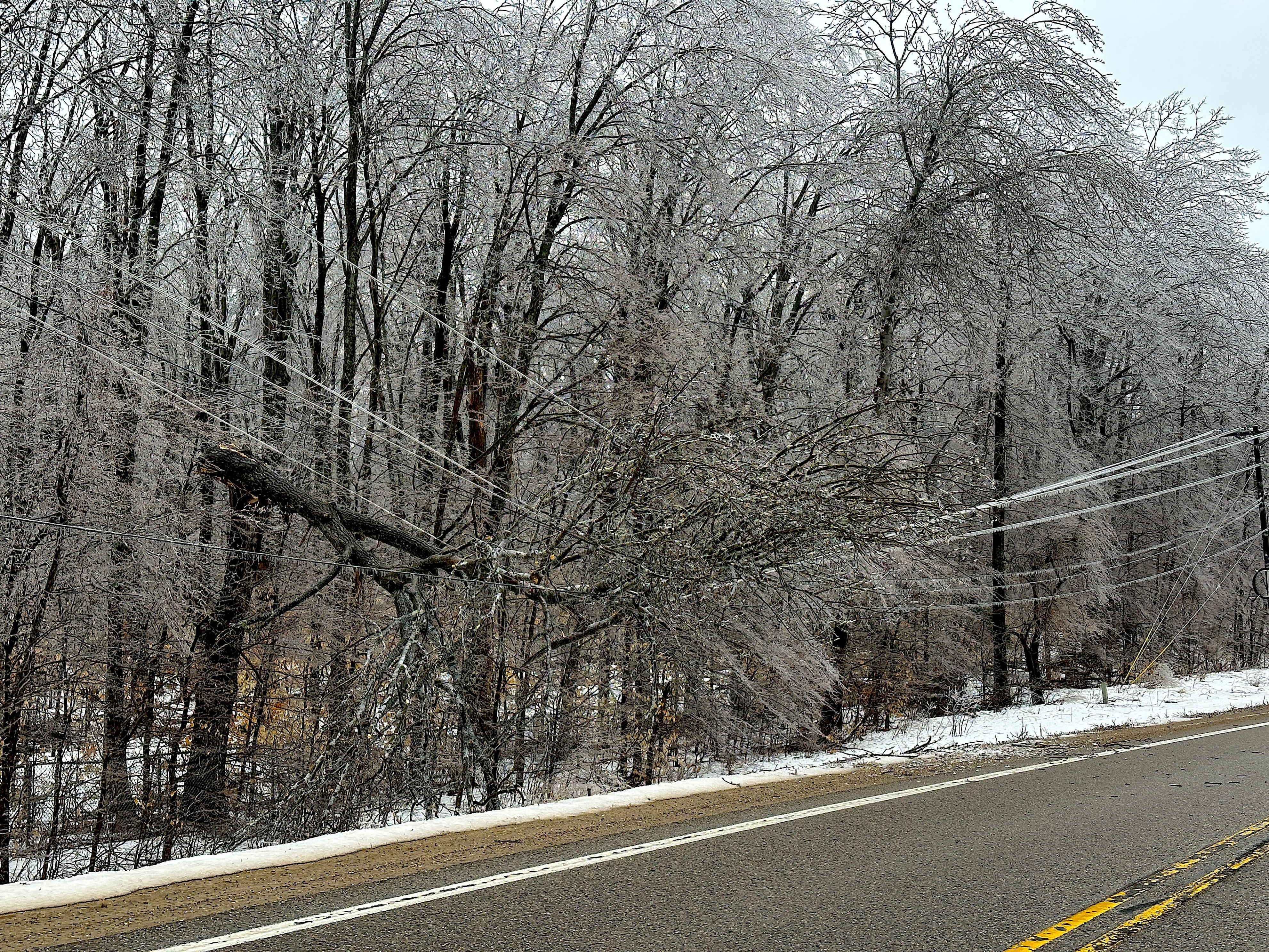 Winter storm outages fall to 47,000 where most are without power