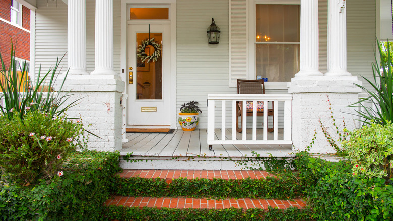 Upgrade your boring porch with a low-maintenance design hack
