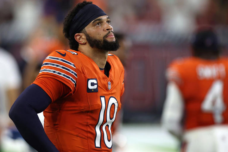 'Craziest' Chicago Bears fan shows off 157 tattoos of players' and ...