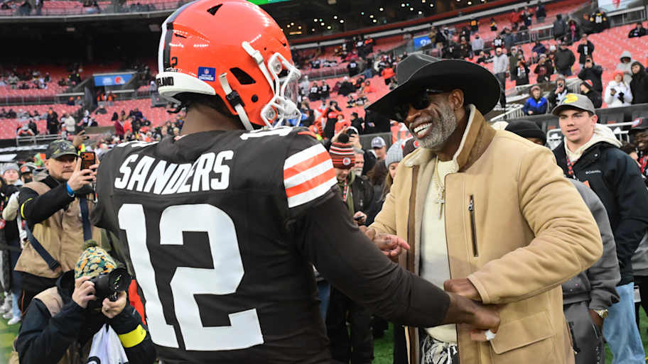 Deion Sanders caught getting upset after Shedeur’s awful pick vs. Steelers