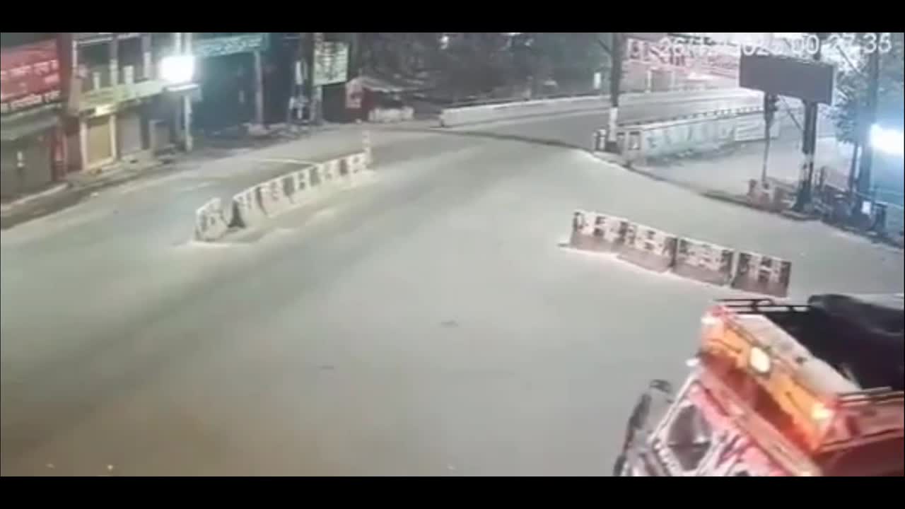 Dramatic CCTV footage shows speeding car slamming into truck at ...