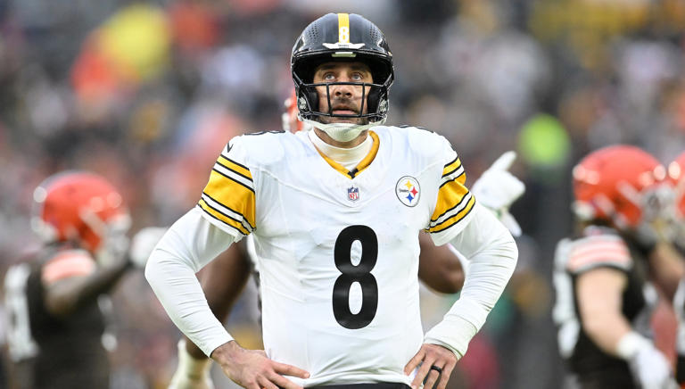 Steelers’ Aaron Rodgers calls out officials after 3 misfires to MVS in ...
