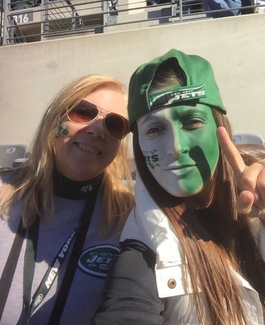 Jets super fan kicks for $100K challenge after invite controversy — and ...