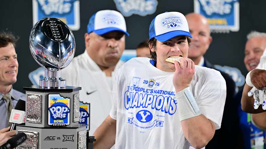 Do bowl wins really mean anything? The case for and against momentum in CFB