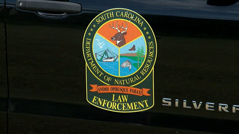 1 person dead after two boats crash along Sampit River in Georgetown ...