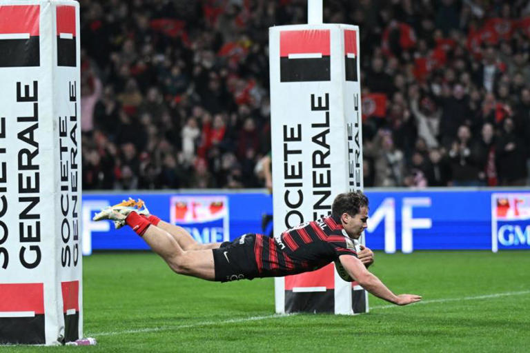 En vidéo, le premier essai d'Antoine Dupont et la percée d'Ange ...