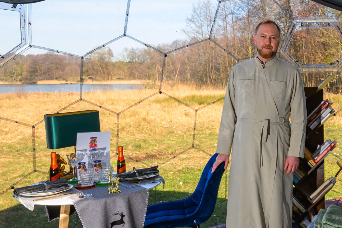 Mit Glamping und Gulaschkanone wollen Klosterbrüder Geld machen ...