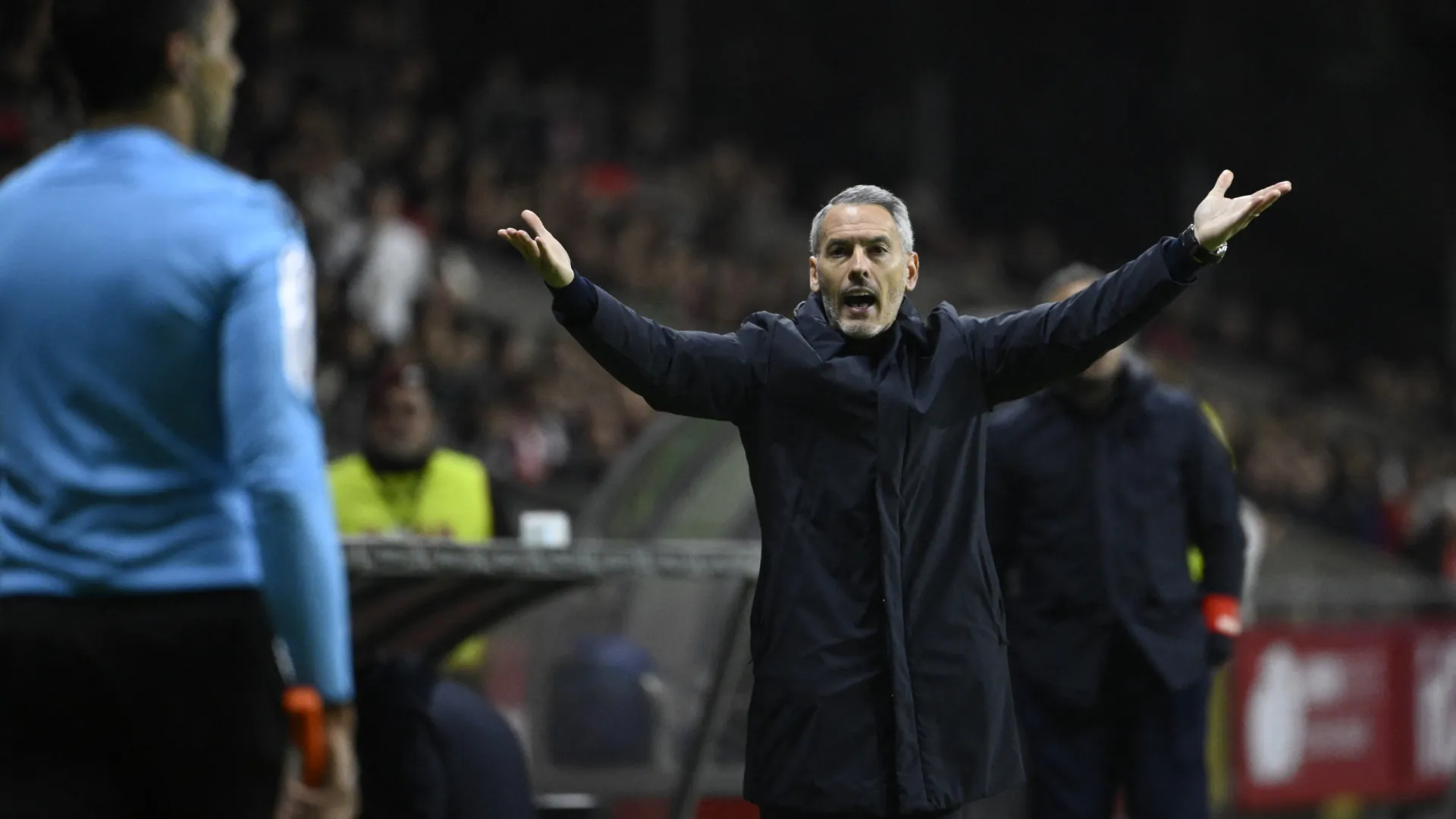 Carlos Vicens opera mexidas. O onze do Sp. Braga frente ao Nottingham