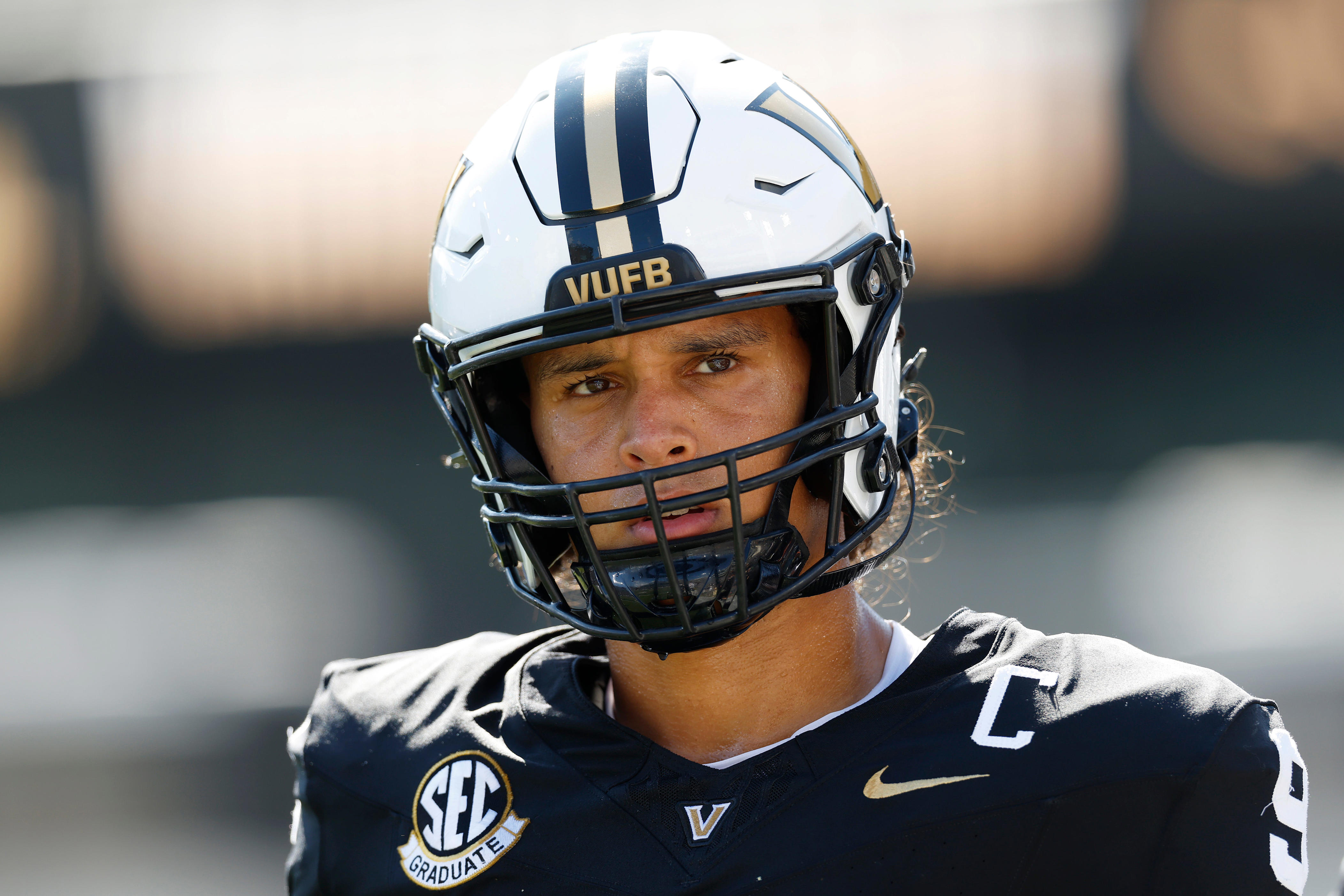 Vanderbilt Mackey Award winner opting out vs. Iowa football