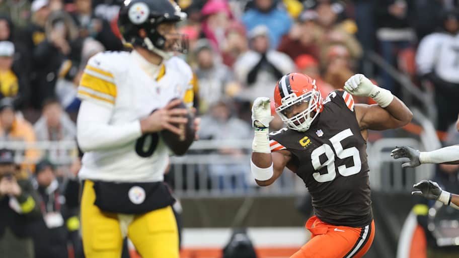 How Myles Garrett wrecked game against Steelers, scared Aaron Rodgers