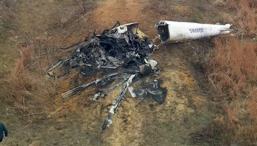 Midair helicopter crash kills 1, injures another near Atlantic County ...