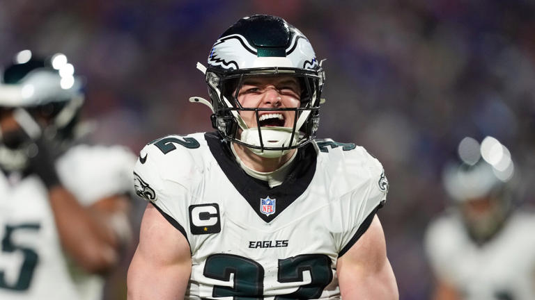 Eagles hold on for 13-12 win in Buffalo