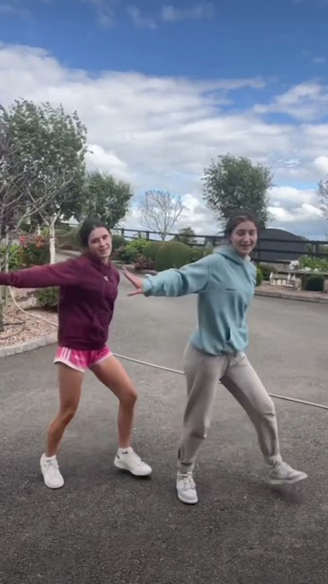 Best sister dance duo