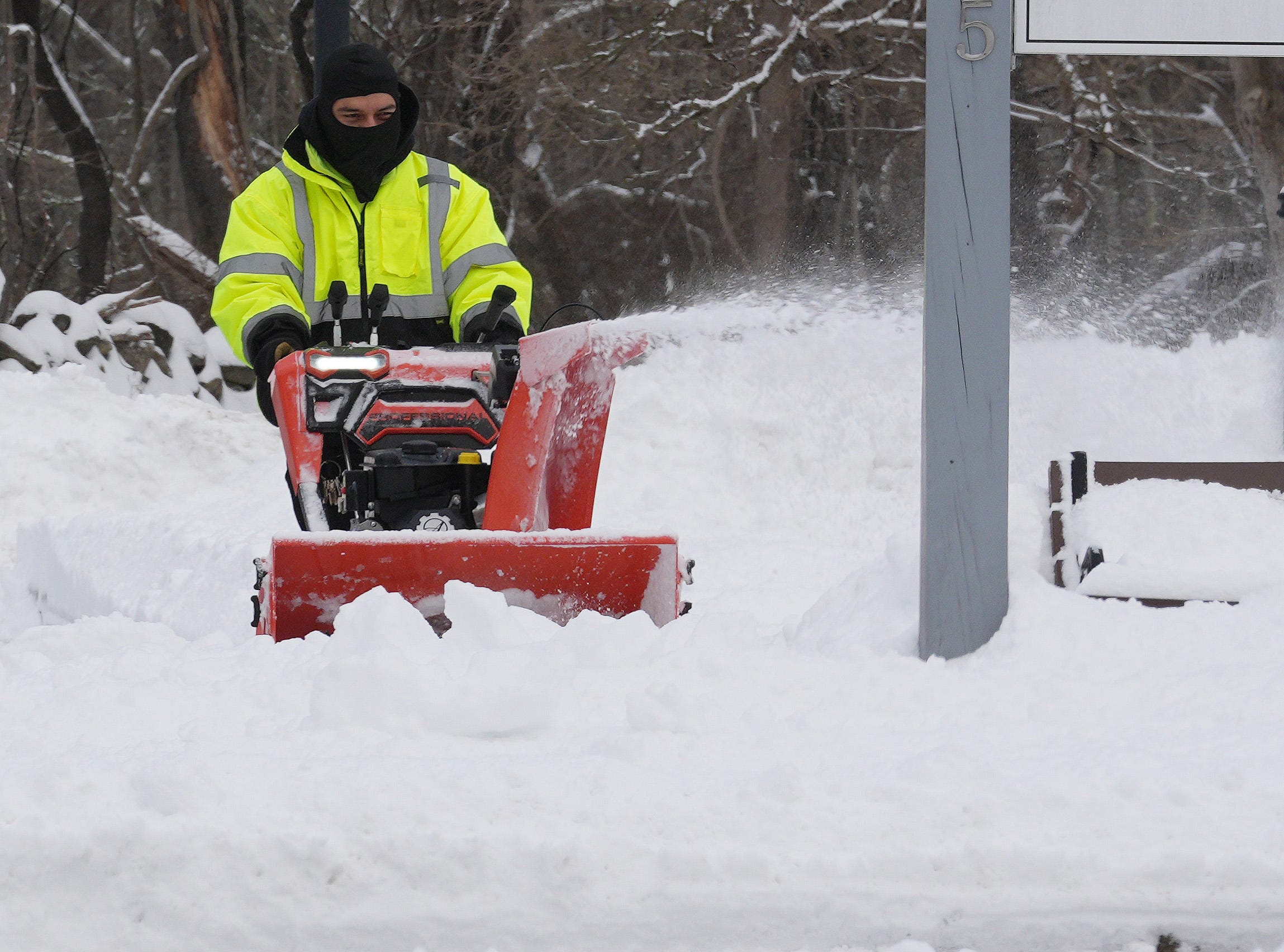 Winter storm warning issued in upstate NY. Dangerous lake-effect snow ...