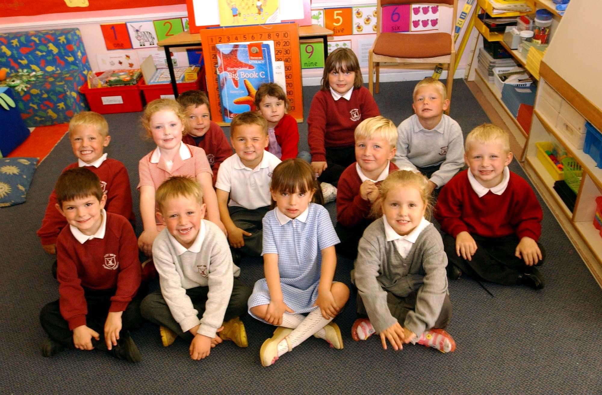 Time flies: 17 class photos of Hartlepool primary school January new ...