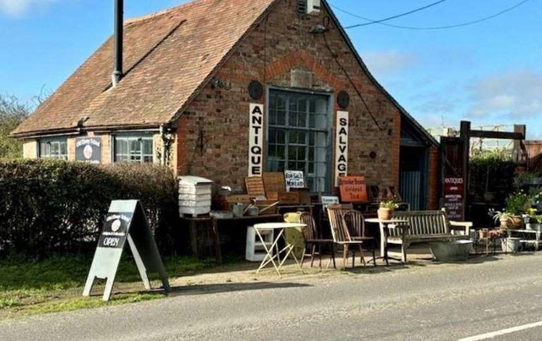 Holiday let plans approved at Old Ebony School in Reading Street, Tenterden