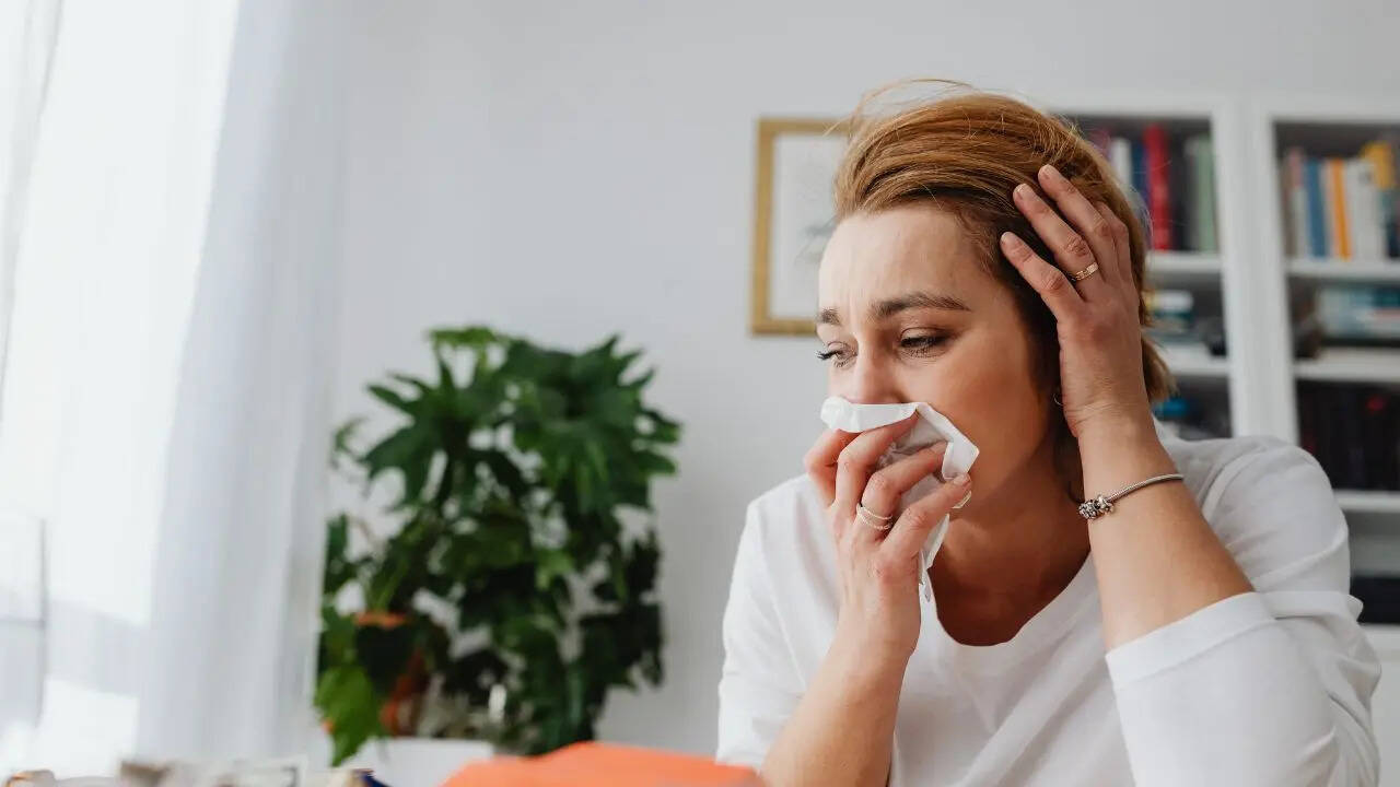 Cold or flu? NHS reveals 3 symptoms to spot the difference