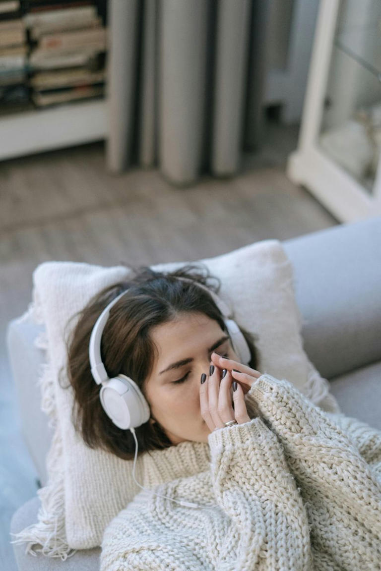 7 traits linked to talking to yourself (according to psychology)