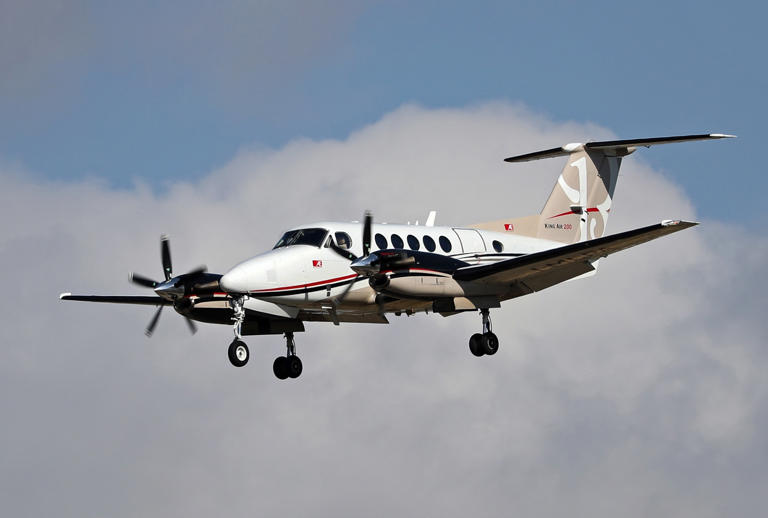 Autopilot autonomously lands plane after cabin loses pressure, for the ...